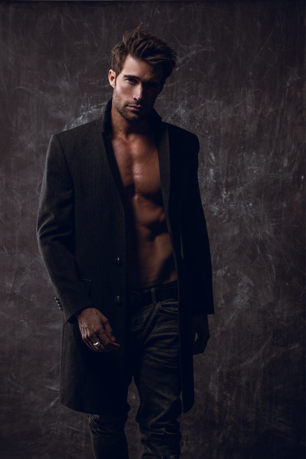 Rodrigo Guirao Díaz: Actor, modelo y músico hispanohablante. - Granted